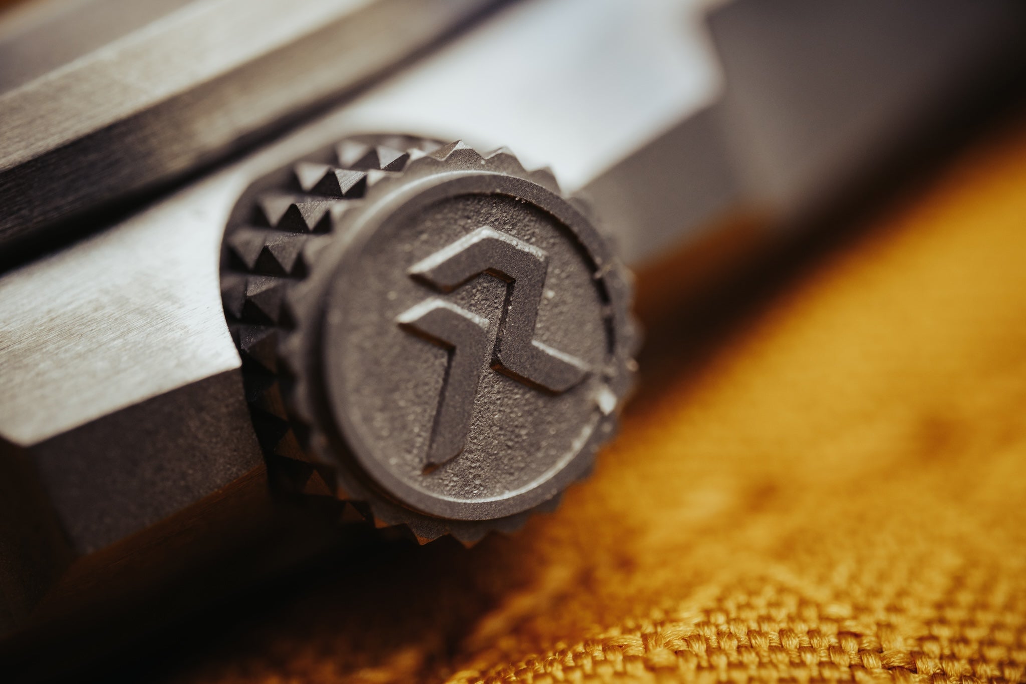 The Valour 38 Remastered – RZE Watches