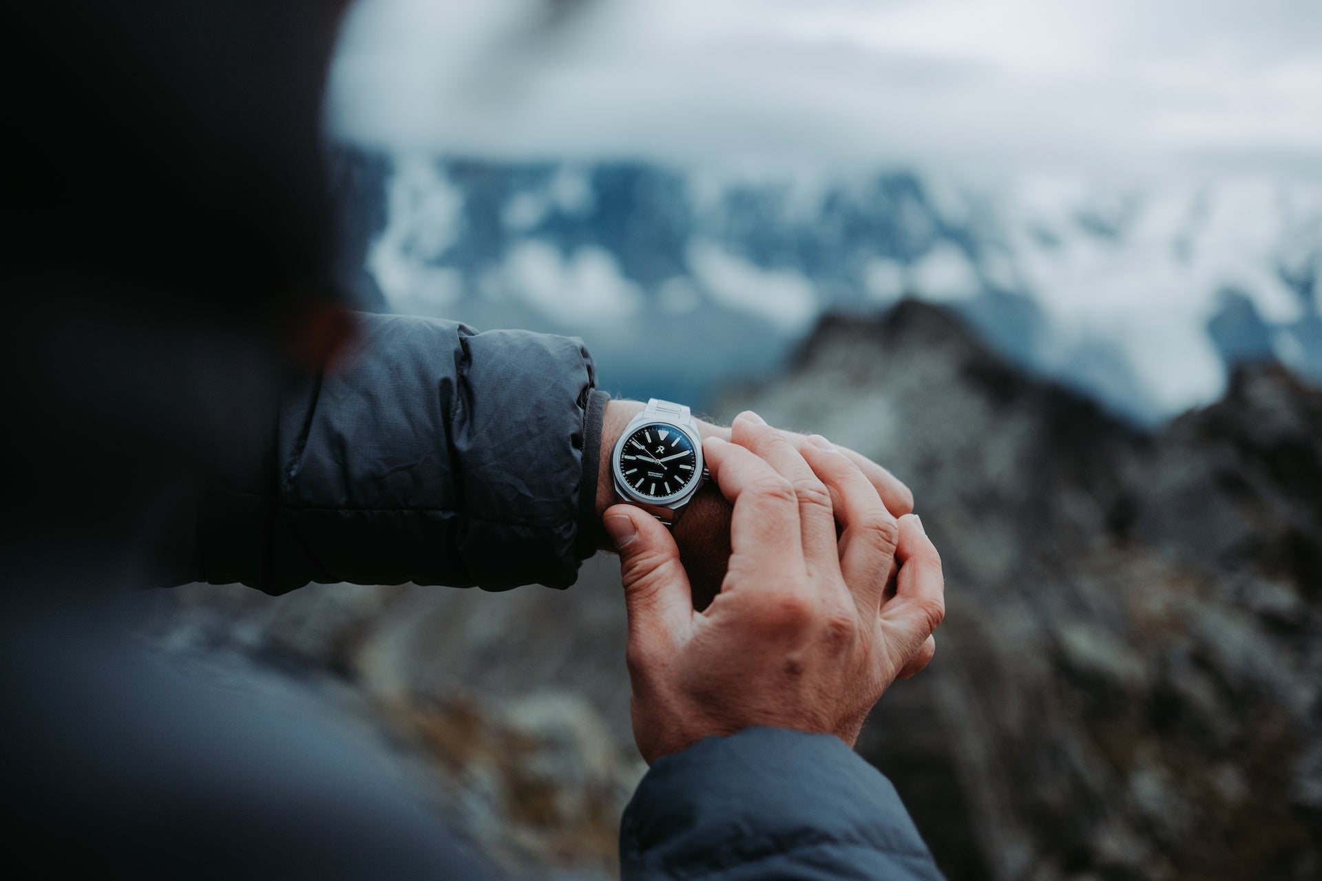 RESOLUTE - Desert Tan – RZE Watches