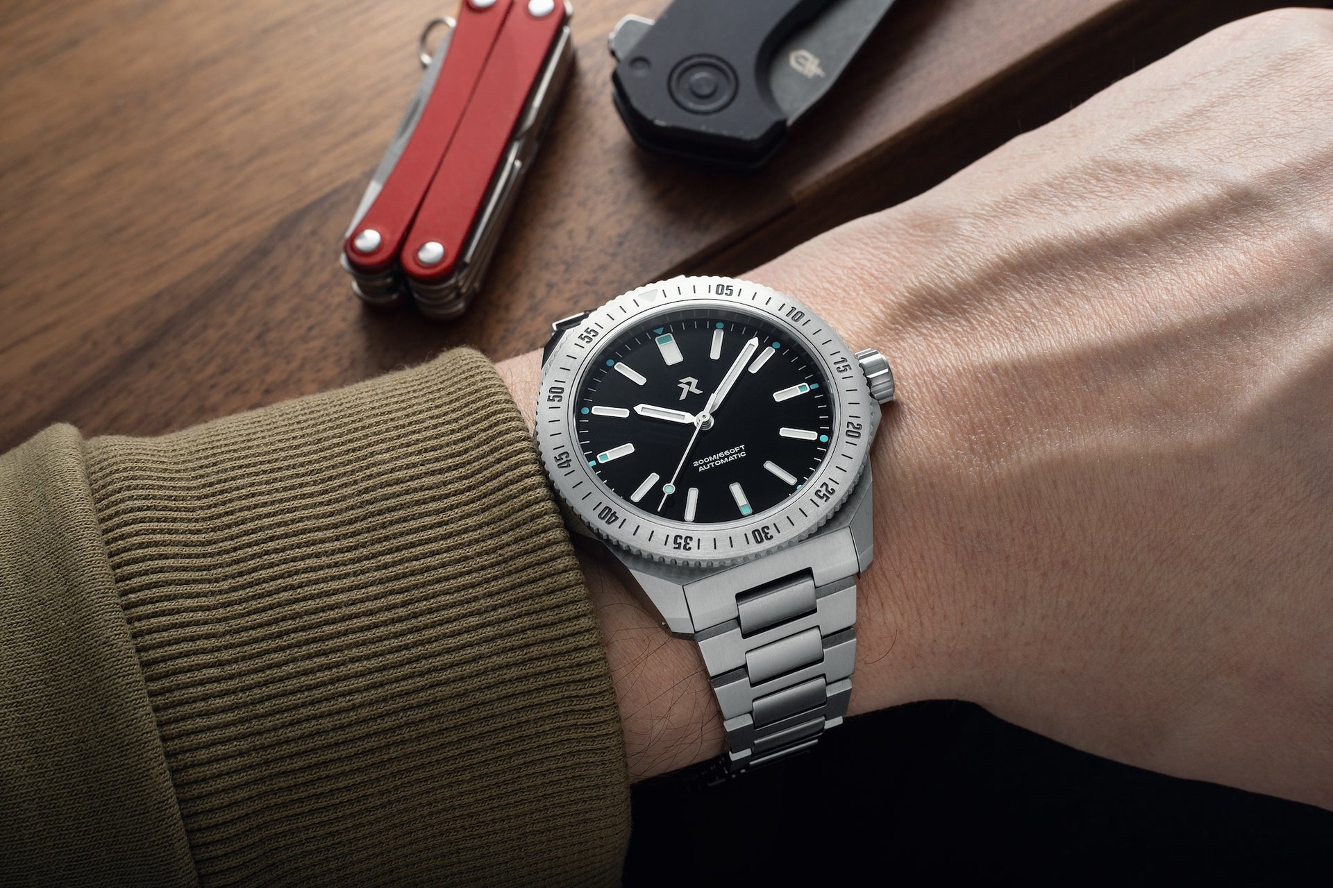 RZE Endeavour Titanium Dive Watch – RZE Watches